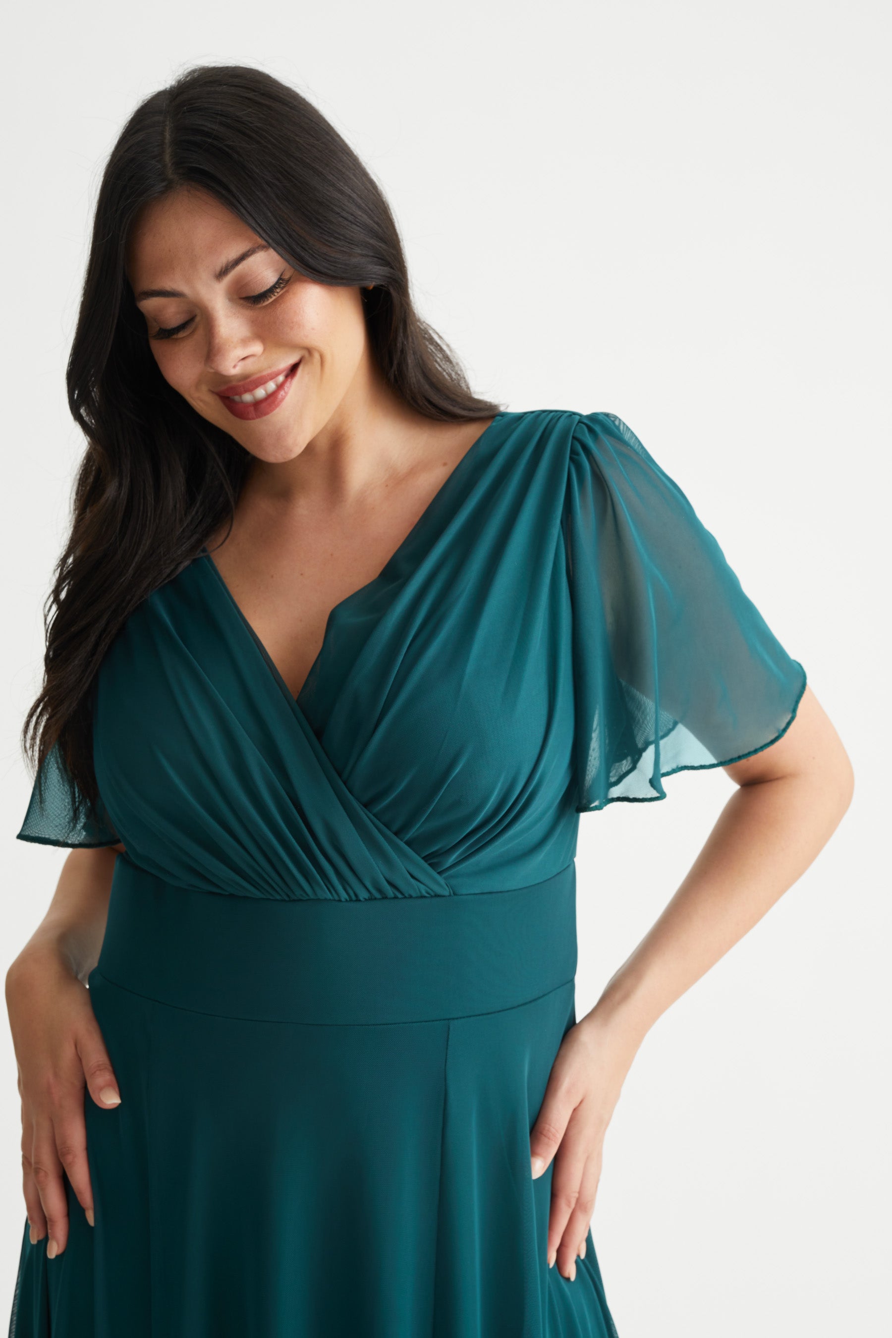 Isabelle Green Float Sleeve Maxi Dress – Scarlett & Jo
