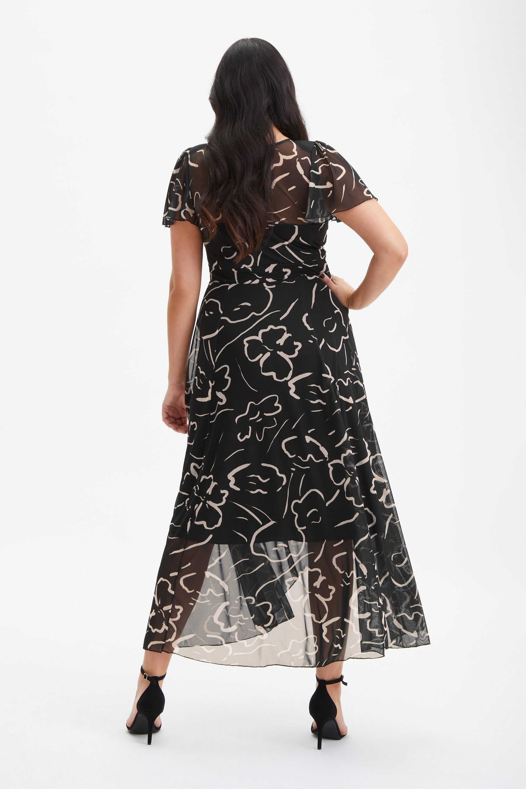 Tilly Black Ecru Print Angel Sleeve Sweetheart Dress – Scarlett & Jo
