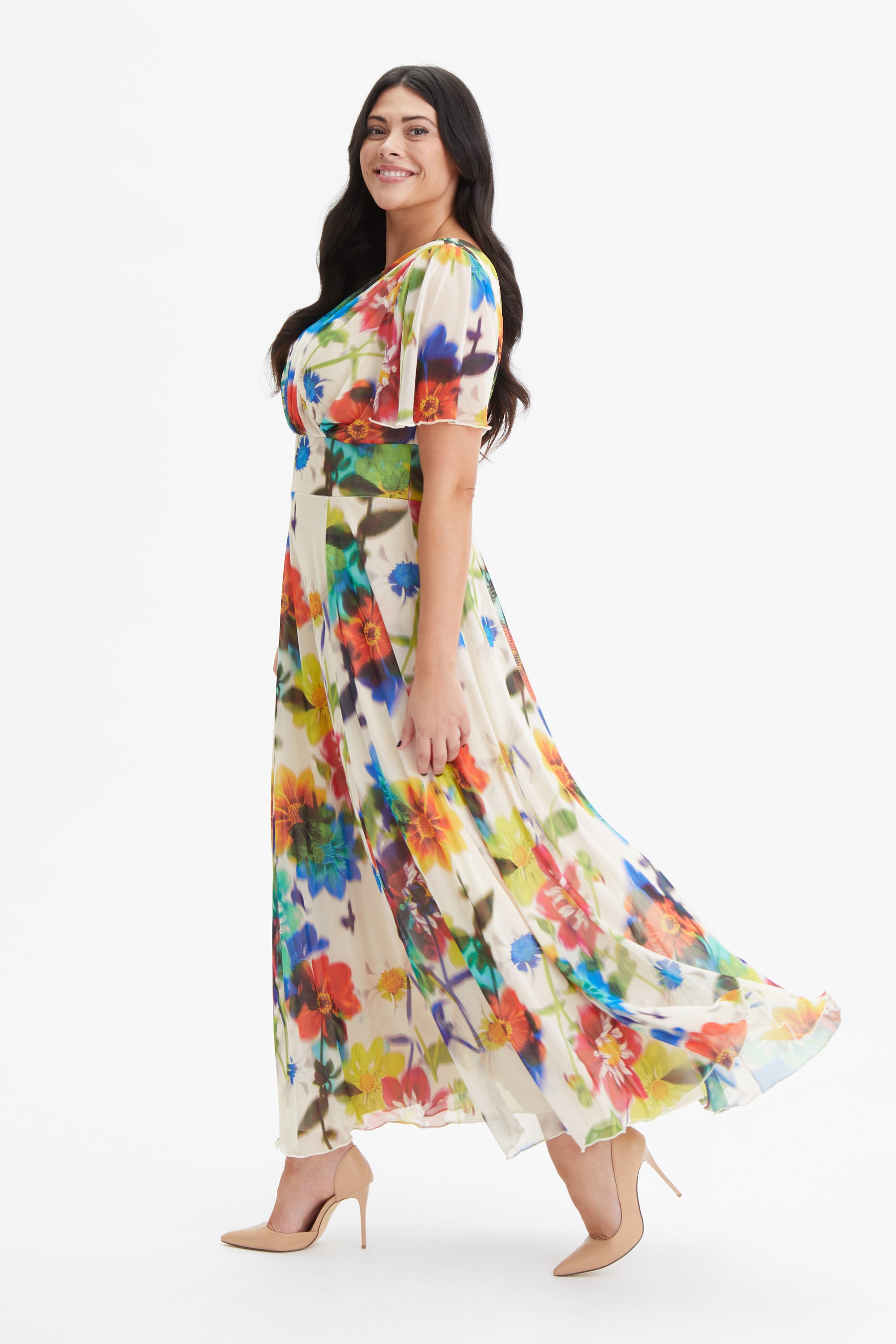 Isabelle Cream Multi Float Sleeve Maxi Dress – Scarlett & Jo