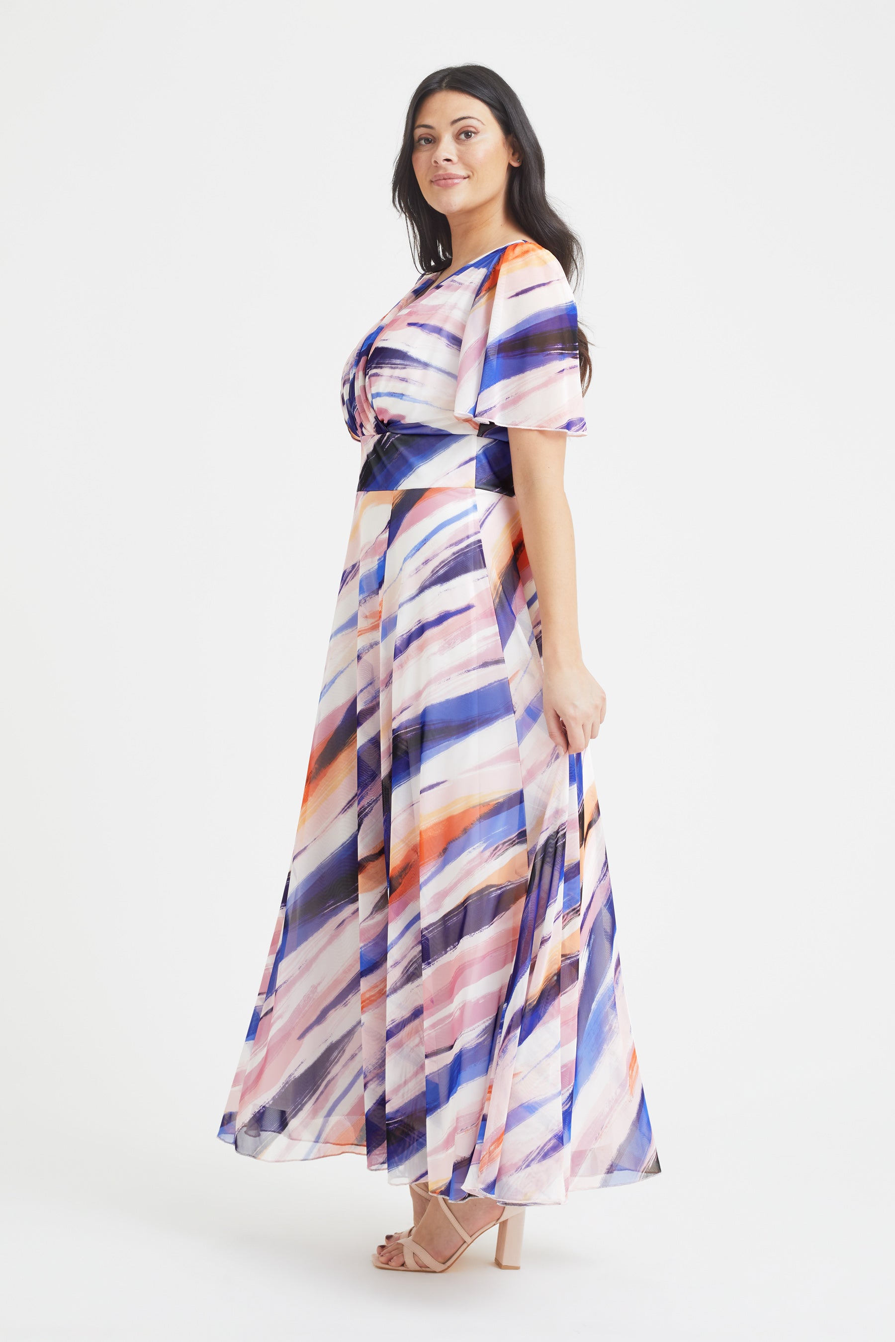 Isabelle Cream Multi Brush Float Sleeve Maxi Dress – Scarlett & Jo