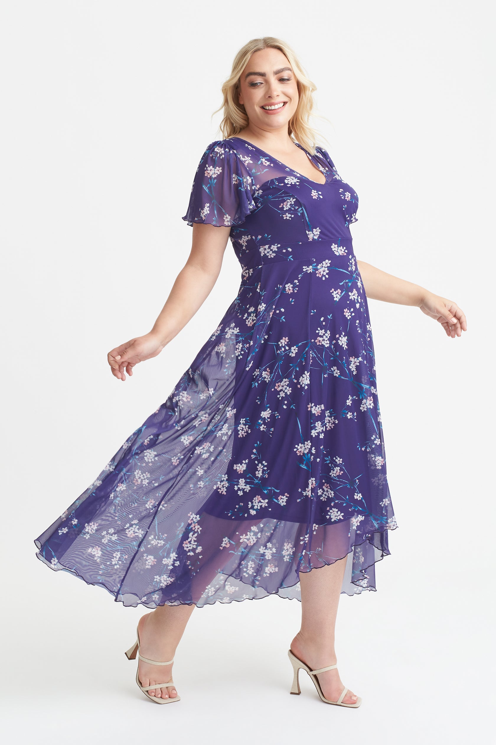 Tilly Purple Blush Print Angel Sleeve Sweetheart Dress – Scarlett & Jo