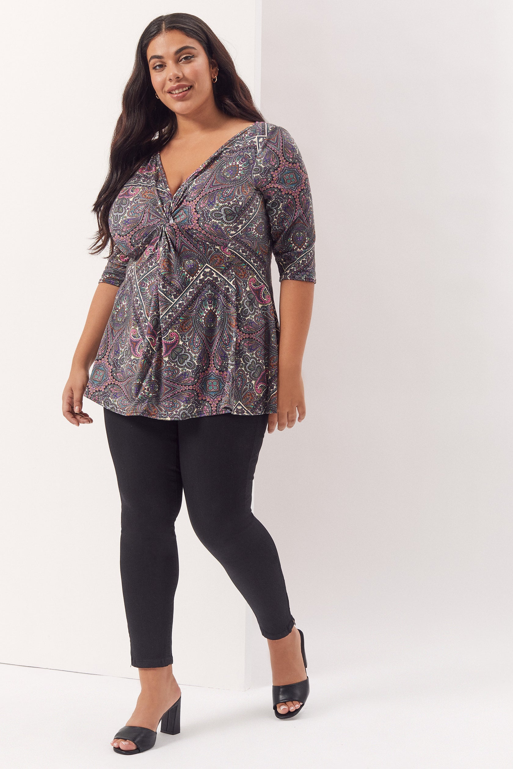 Amy Knot Front Tunic Top – Scarlett & Jo
